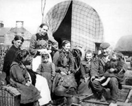 Tour Scotland: Old Photograph Gypsies Kirriemuir Scotland
