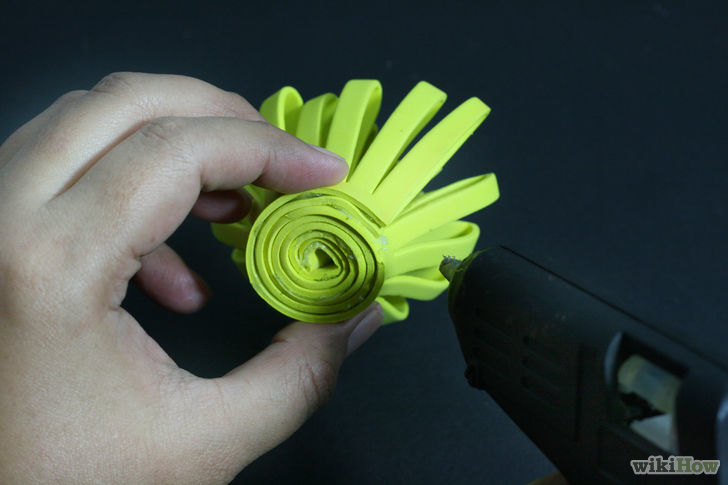 3 Cara Untuk Membuat Bunga dari Busa - Miniatur