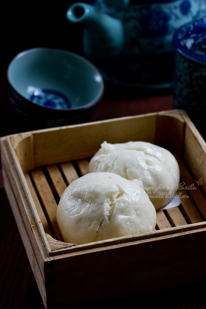 My Small Kitchen: Chicken Curry Steamed Buns @ Pau