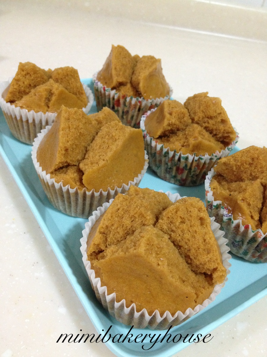 christeens blog: Steamed Huat Kueh 蒸发糕