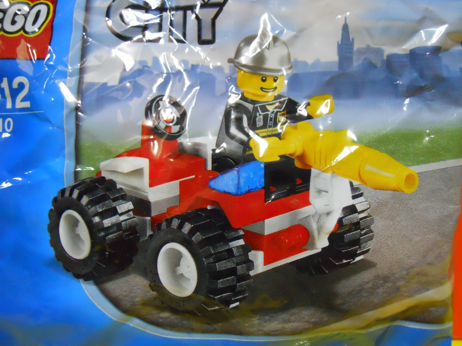 Dexters Diecasts (DexDC): Lego City Promo Pack 30010 ~ Fire Truck with ...