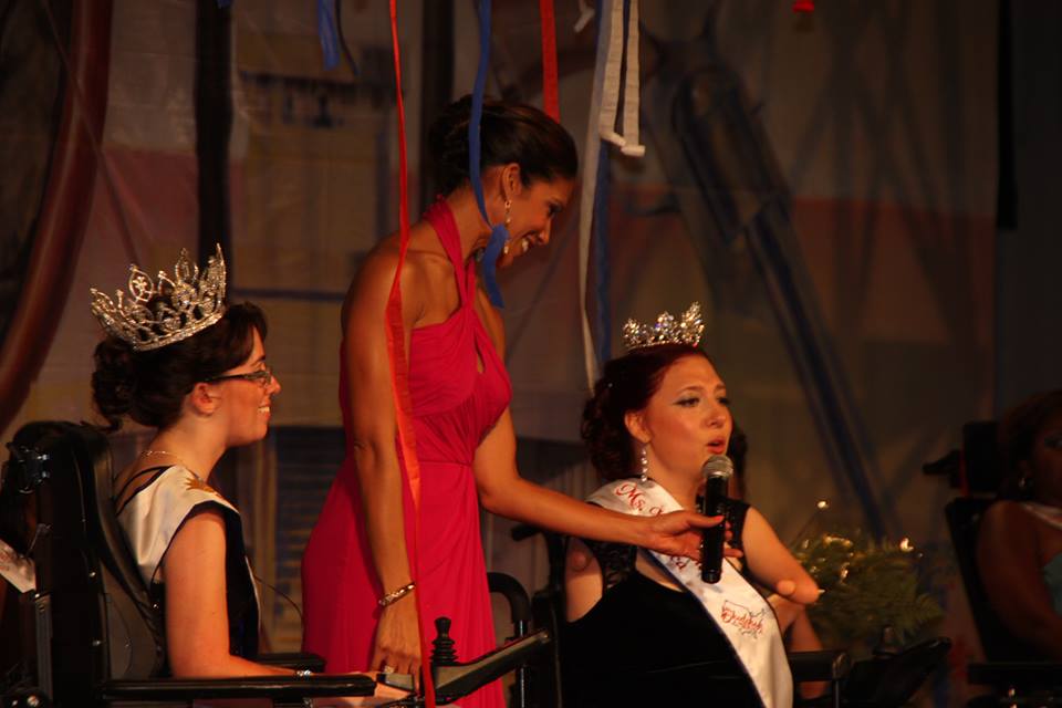 LIFE STYLE & FASHION: Jennifer Lynn Adams // Ms. Wheel Chair America