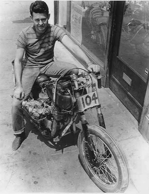 Musings Of A Motorcycle Aficionado........: Indian "Chout"