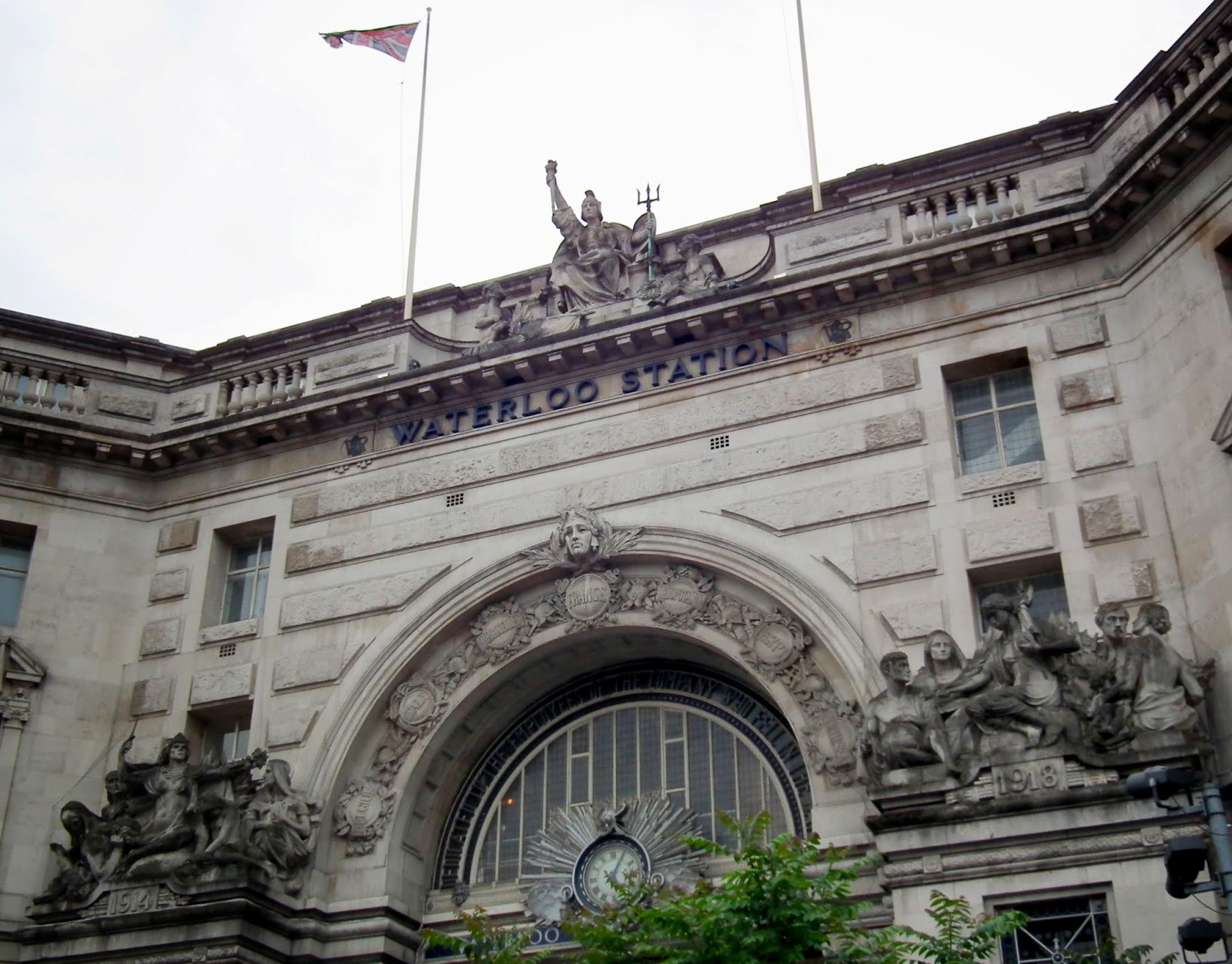 ORNAMENTAL PASSIONS: Waterloo War Memorial Arch, York Road SE1