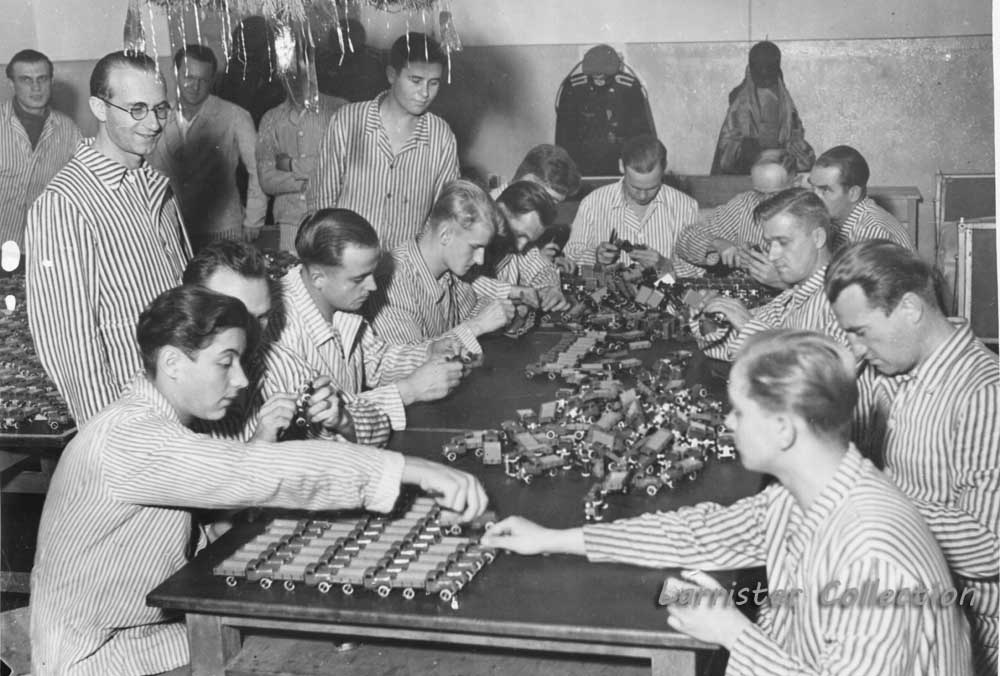 NAZI JERMAN: Foto Kegiatan Seni Zaman Nazi Jerman