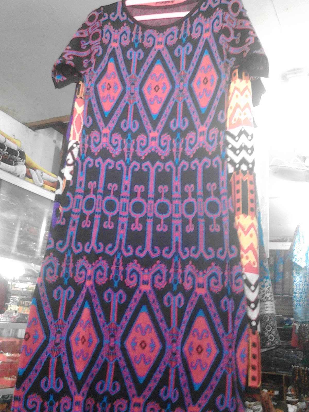 Batik Motif Dayak Khas Kalimantan, : rok dan dres rajut,