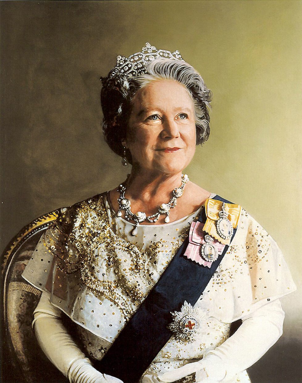 English is FUNtastic: Queen Elizabeth - The Queen Mother: 100 Years in ...