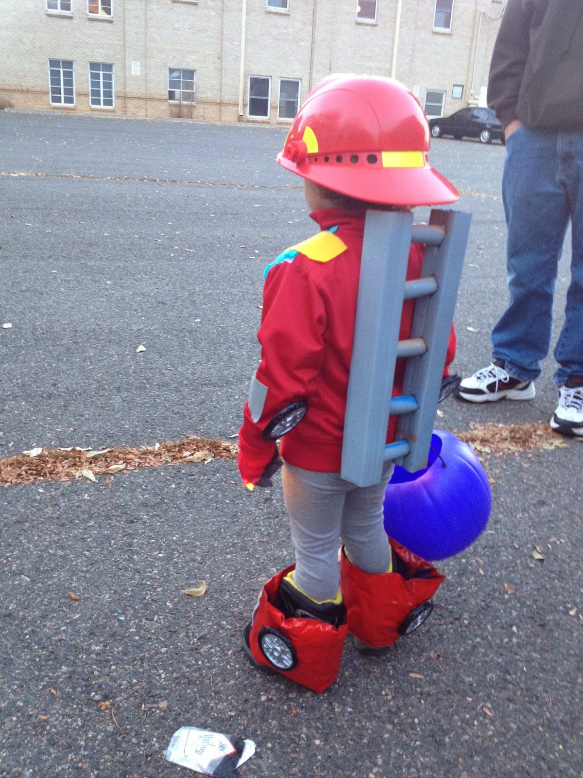 Between a dog and a hard place : Evin's Heatwave Costume