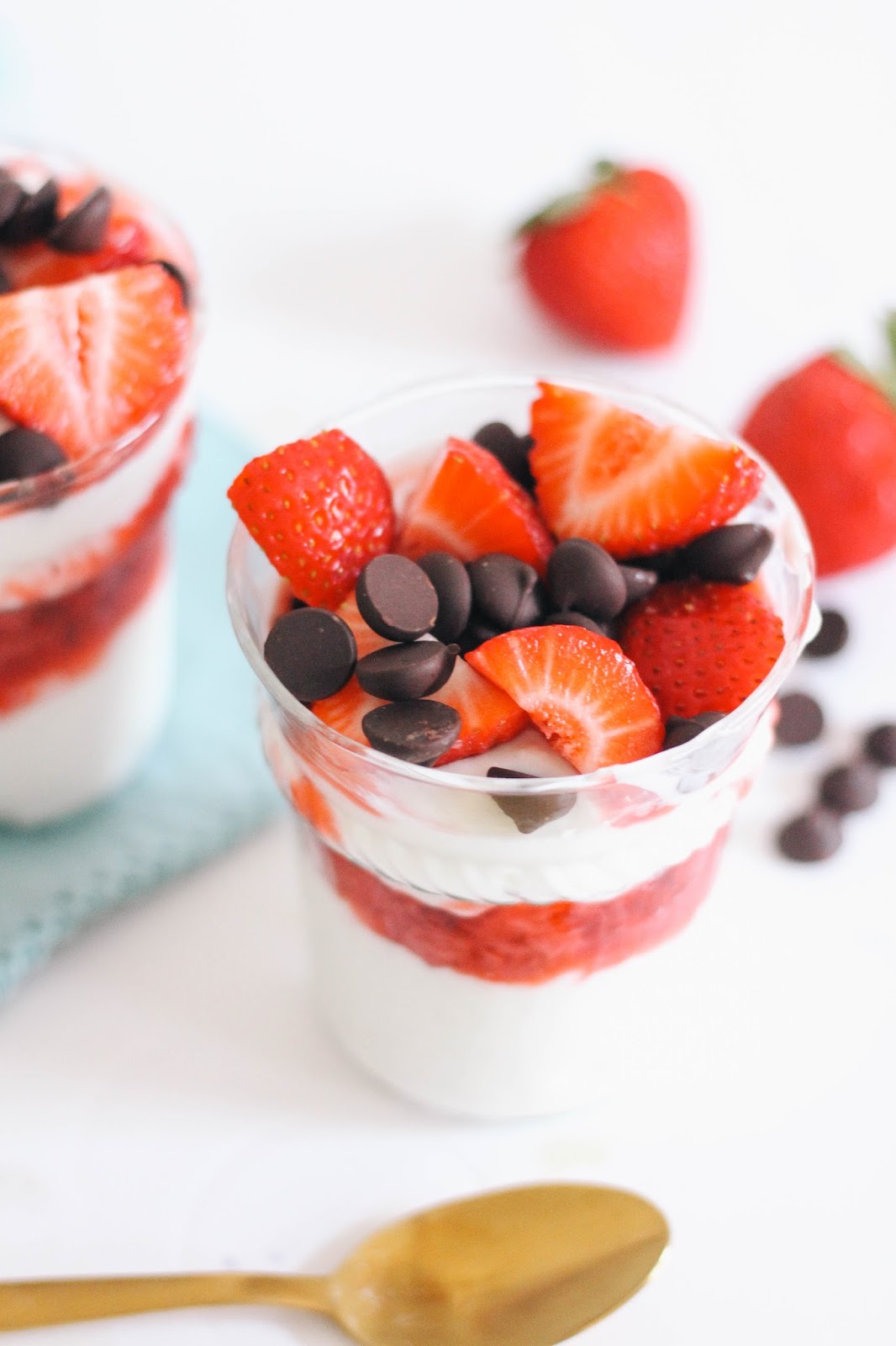 Skinny Strawberry Sundae | SEE GLASS