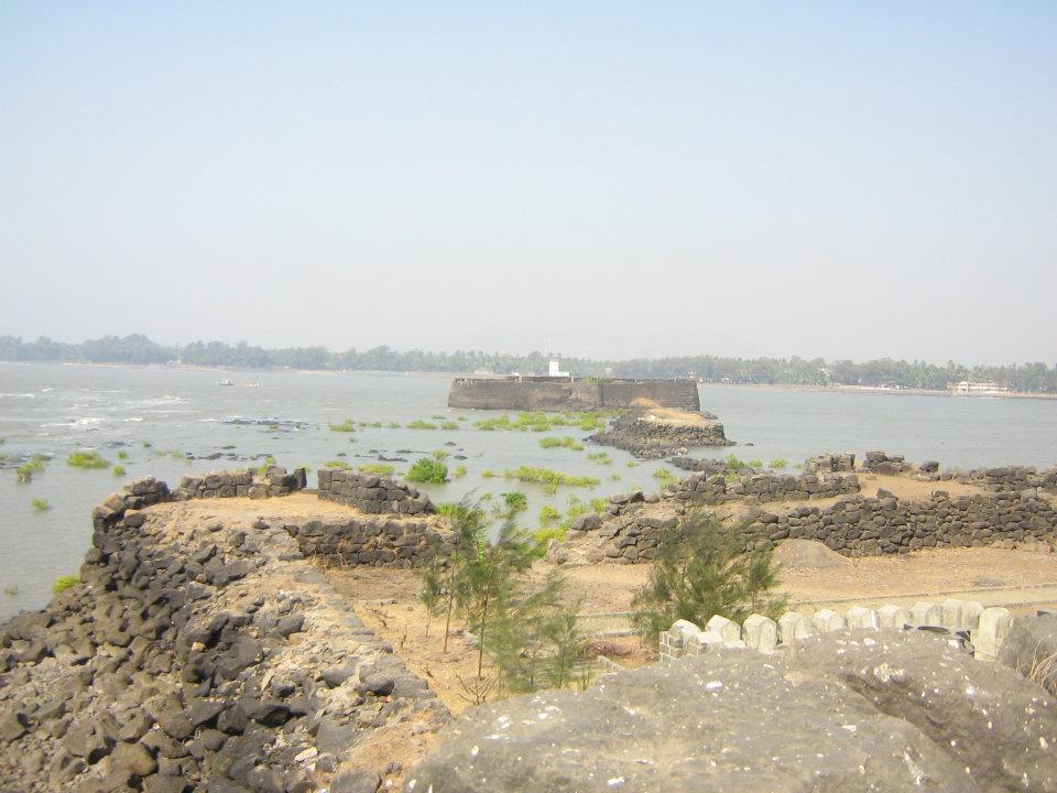 Travelz Unlimited: Kolaba fort Alibaug : A Photo Feature