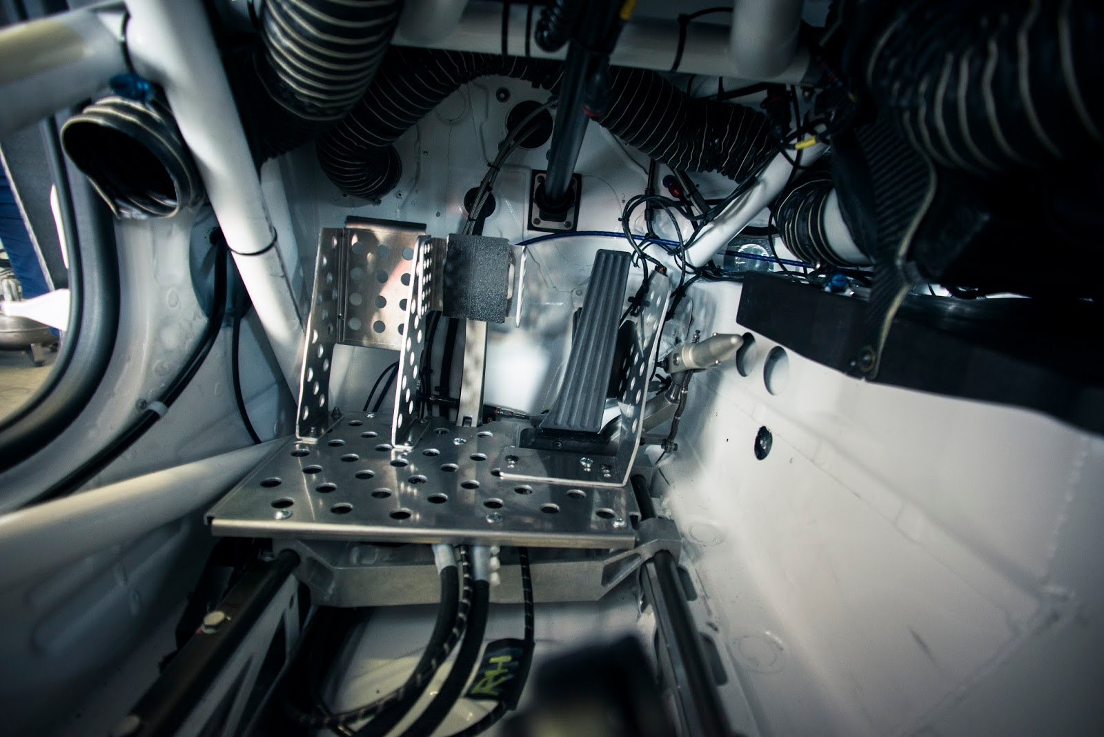 Motoring-Malaysia: Race Tech: BMW Z4 GT3 for Alessandro Zanardi, Timo ...