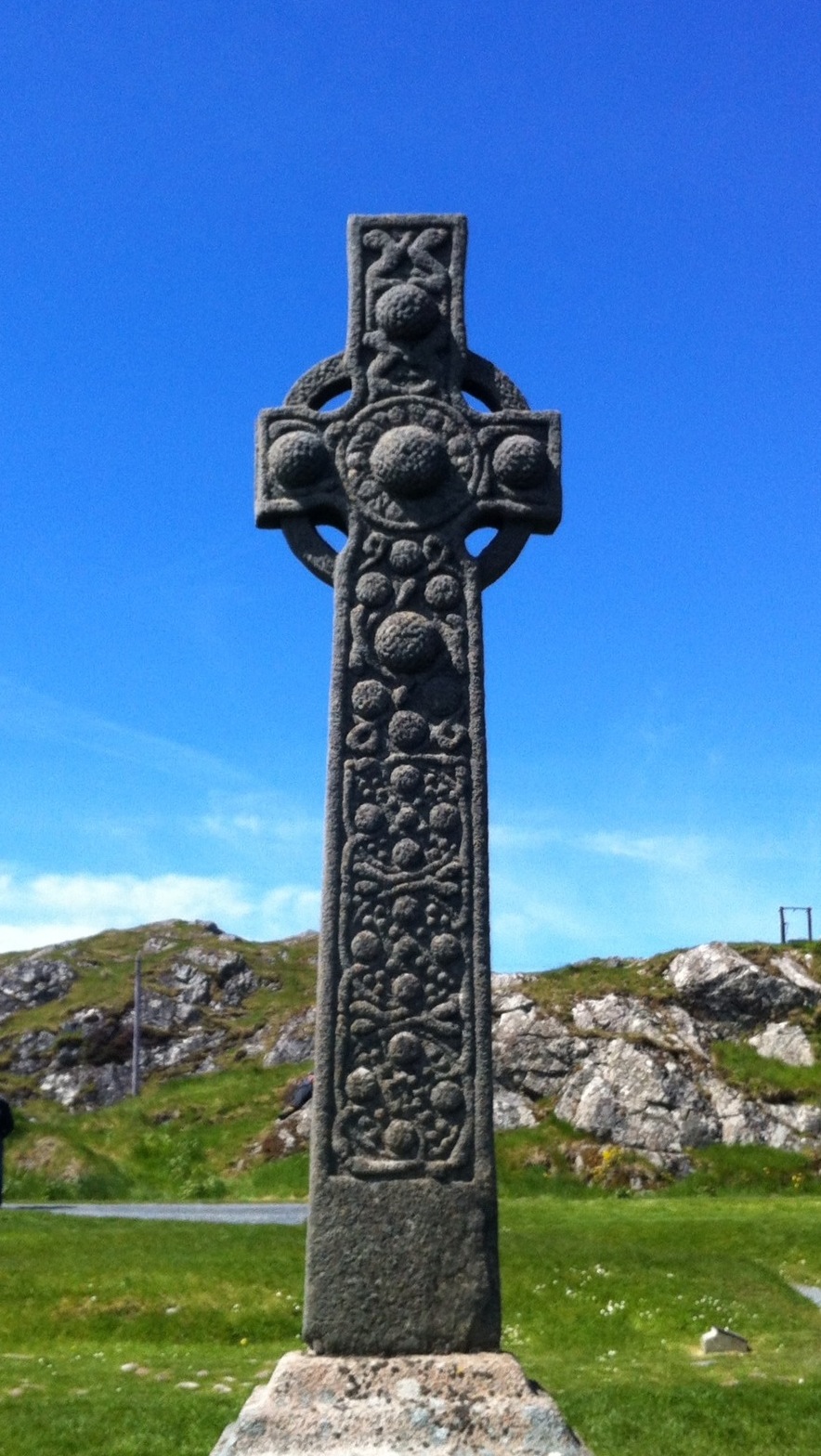 A walk amongst the stones: St Martin's Cross, Iona