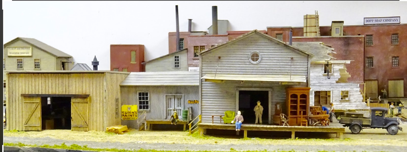 Model Railroad Minutiae: Furniture factory installed
