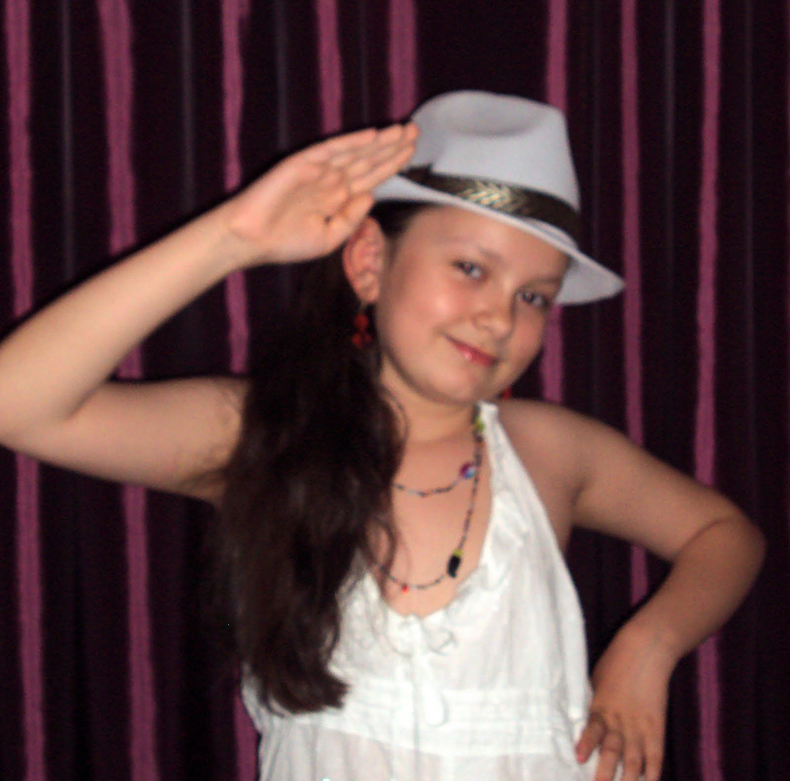 Gabytudor_br: Doamnei invatatoare