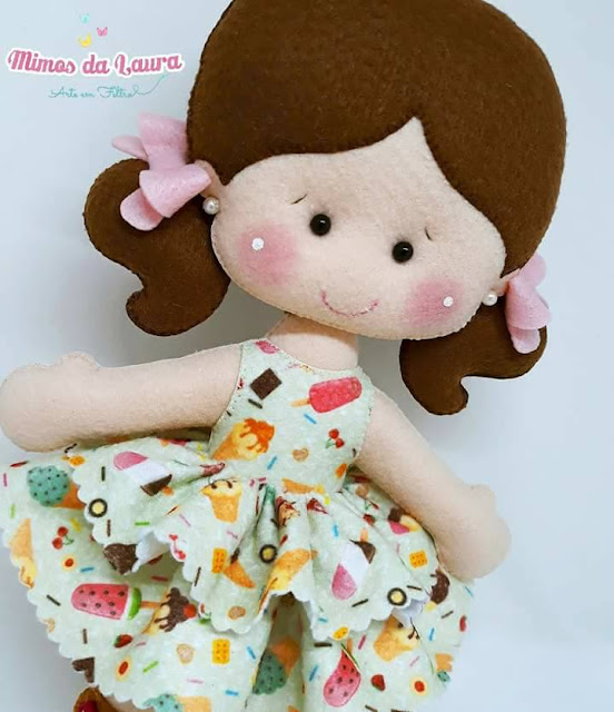 Boneca de feltro com molde - Ver e Fazer
