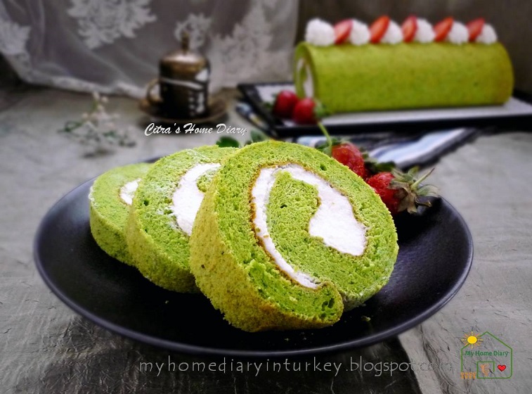 Citra's Home Diary: Spinach Roll Cake with Cream Cheese filling / Bolu ...