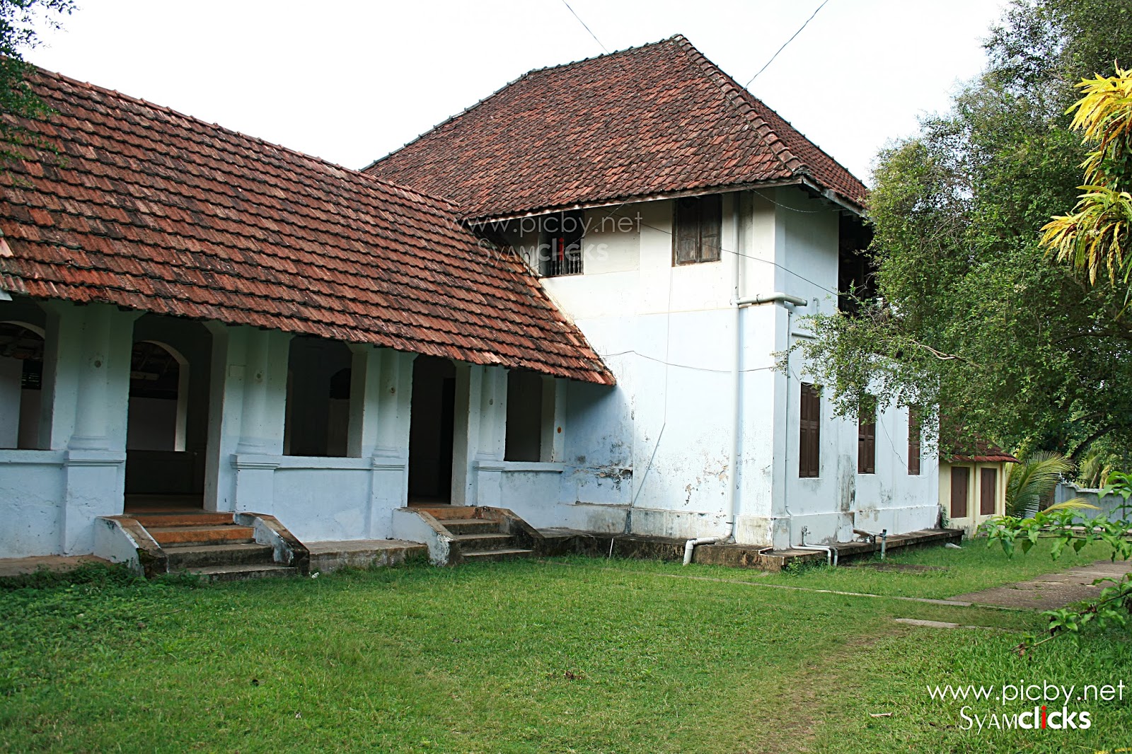 25 frames : Raja Ravi Varma palace