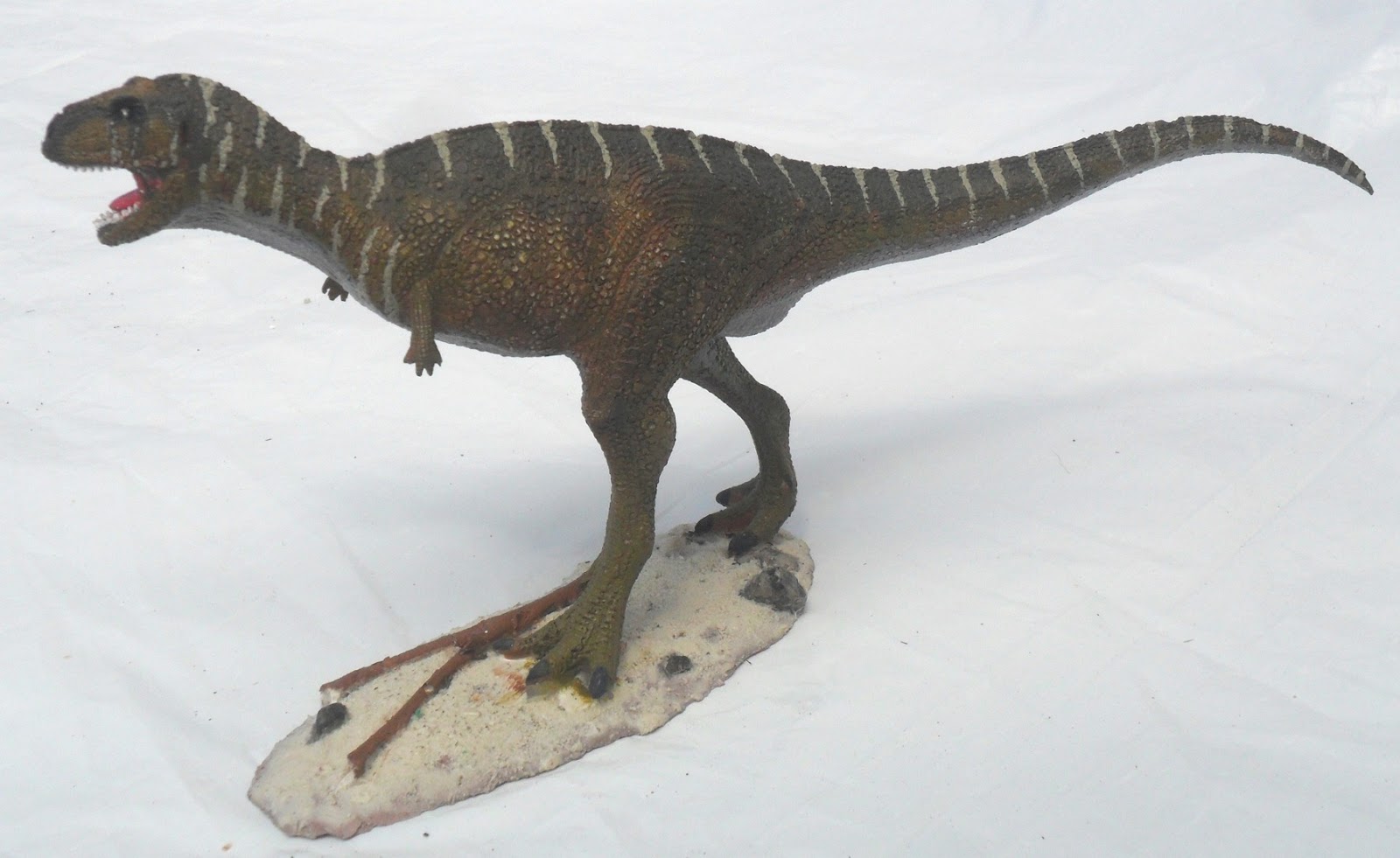 IluzerArt"s - Dinossauros em Resina: Aucasaurus garridoi