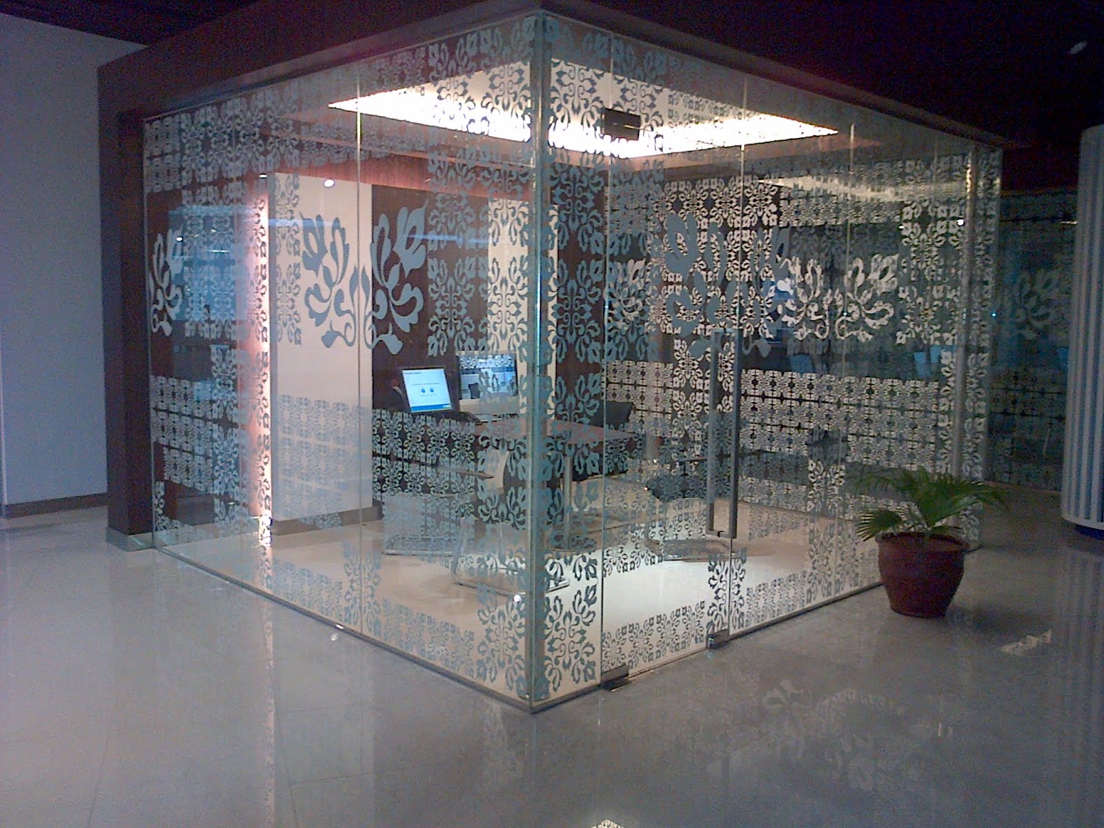 CUTTING STIKER SANDBLAST - Stiker Kaca Film Gedung, Jendela Rumah, Kantor