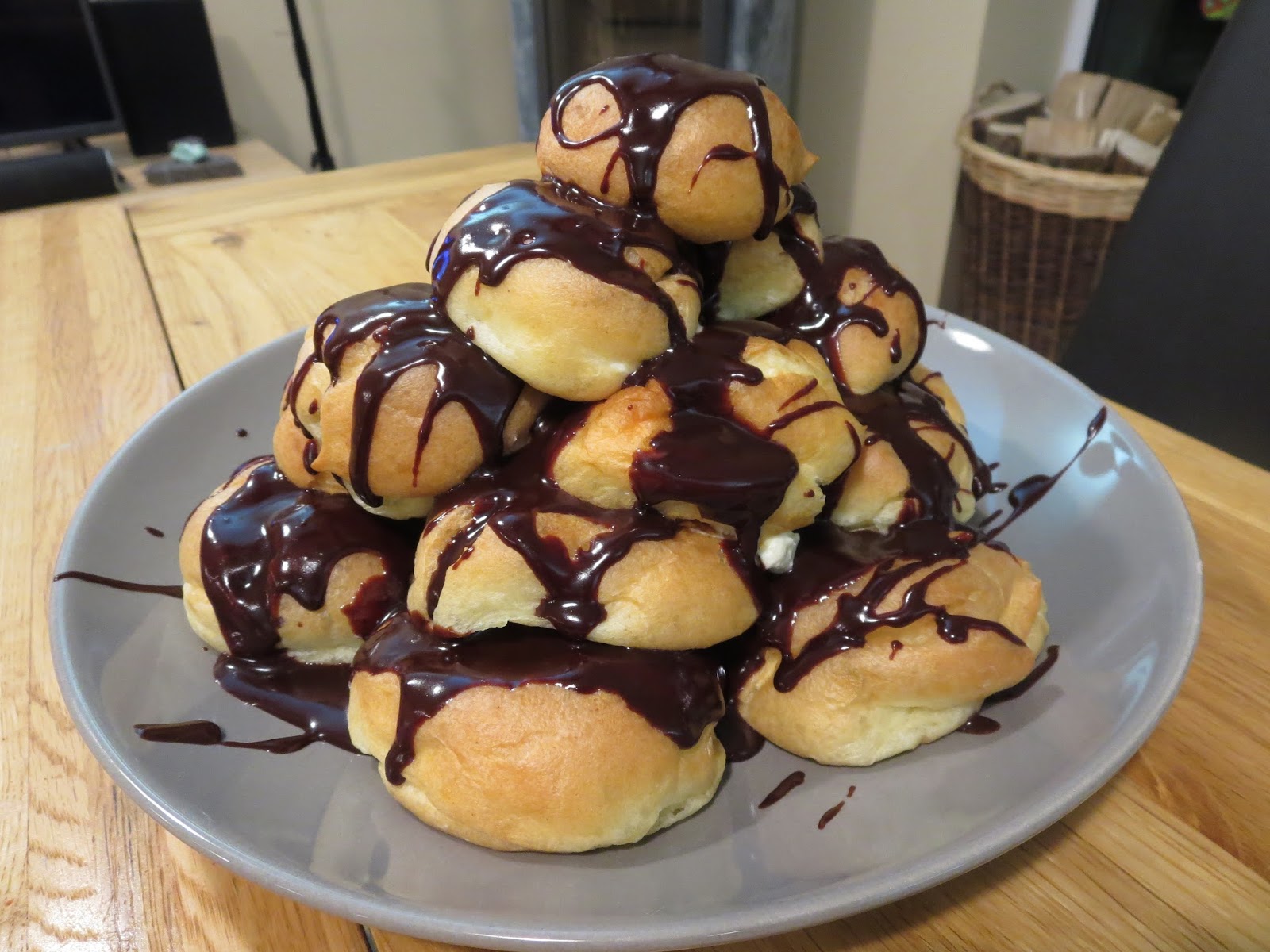JamMK: Problems with Profiteroles!