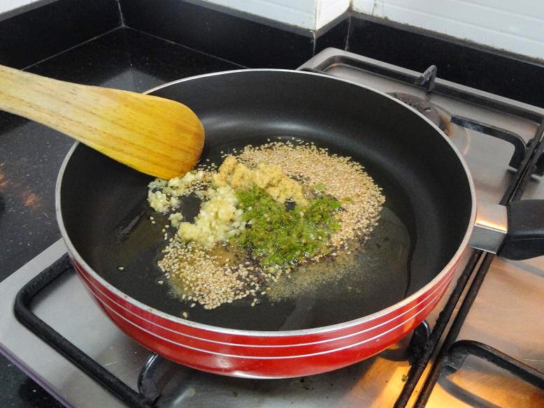 AMU'S RECIPES: Sev Khamani