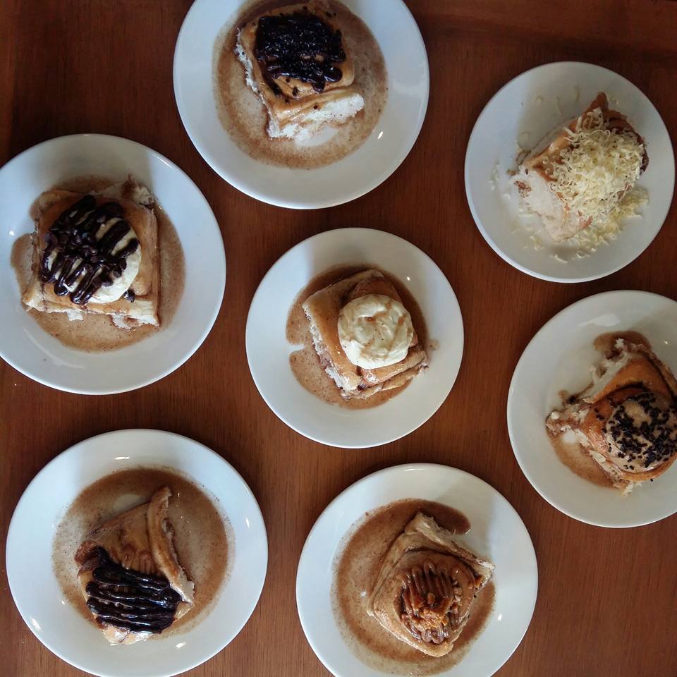 DFAT 2017 Day 1: A newbie's EATventure! (Annipie. Coffee Grounds. Lachi ...