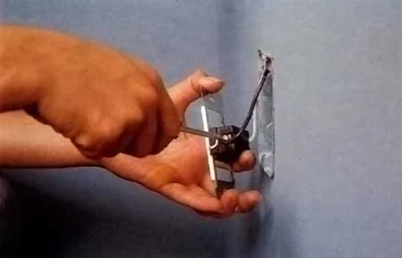 8 pasos para el cambio de un contacto eléctrico | Instalaciones ...