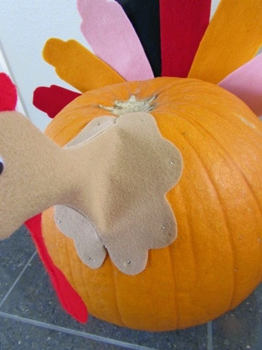 Create Kids Couture: Kids' Craft: Turkey Pumpkin