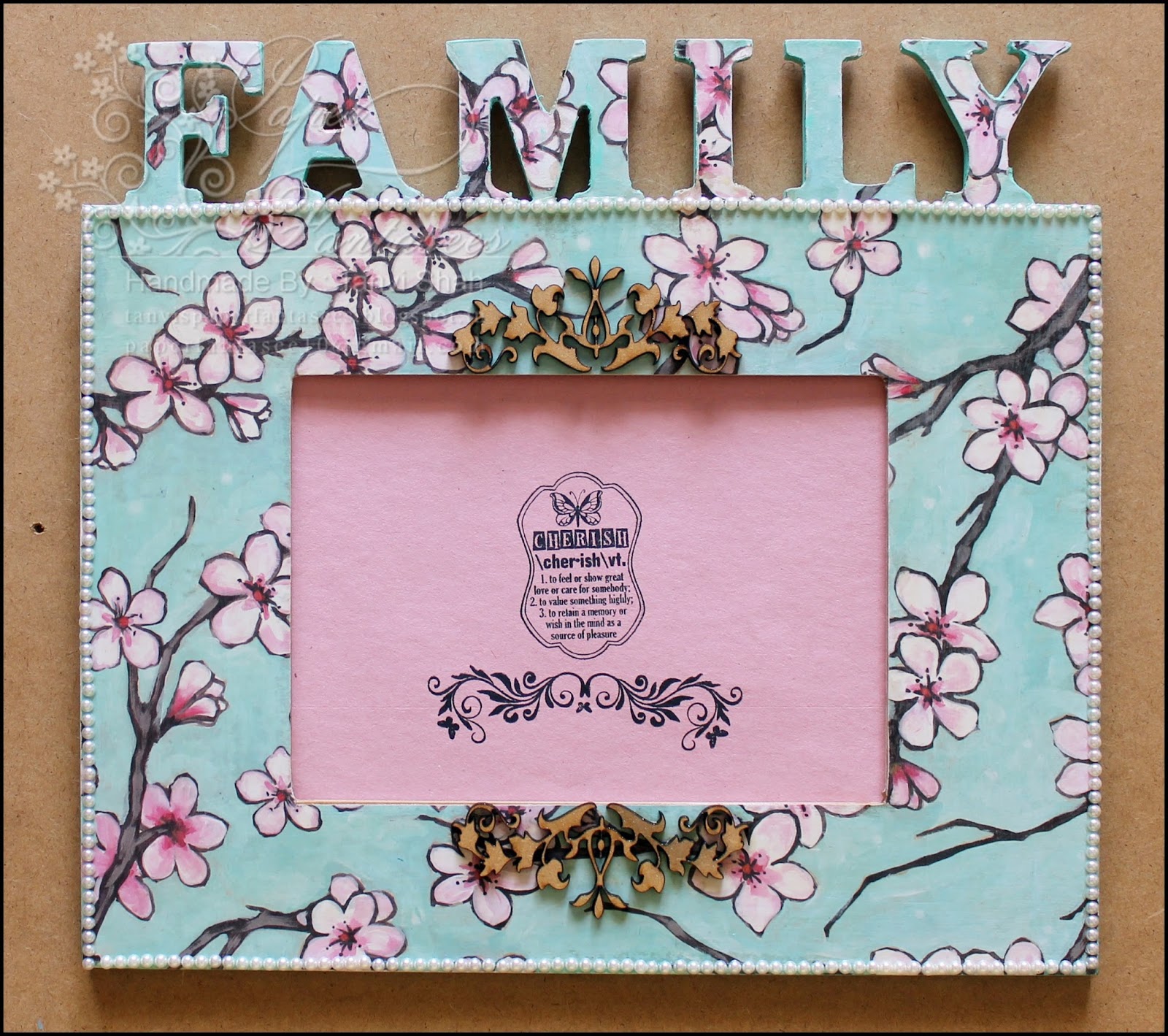 Paper Fantasees - The Craft Blog: Decoupage Frames
