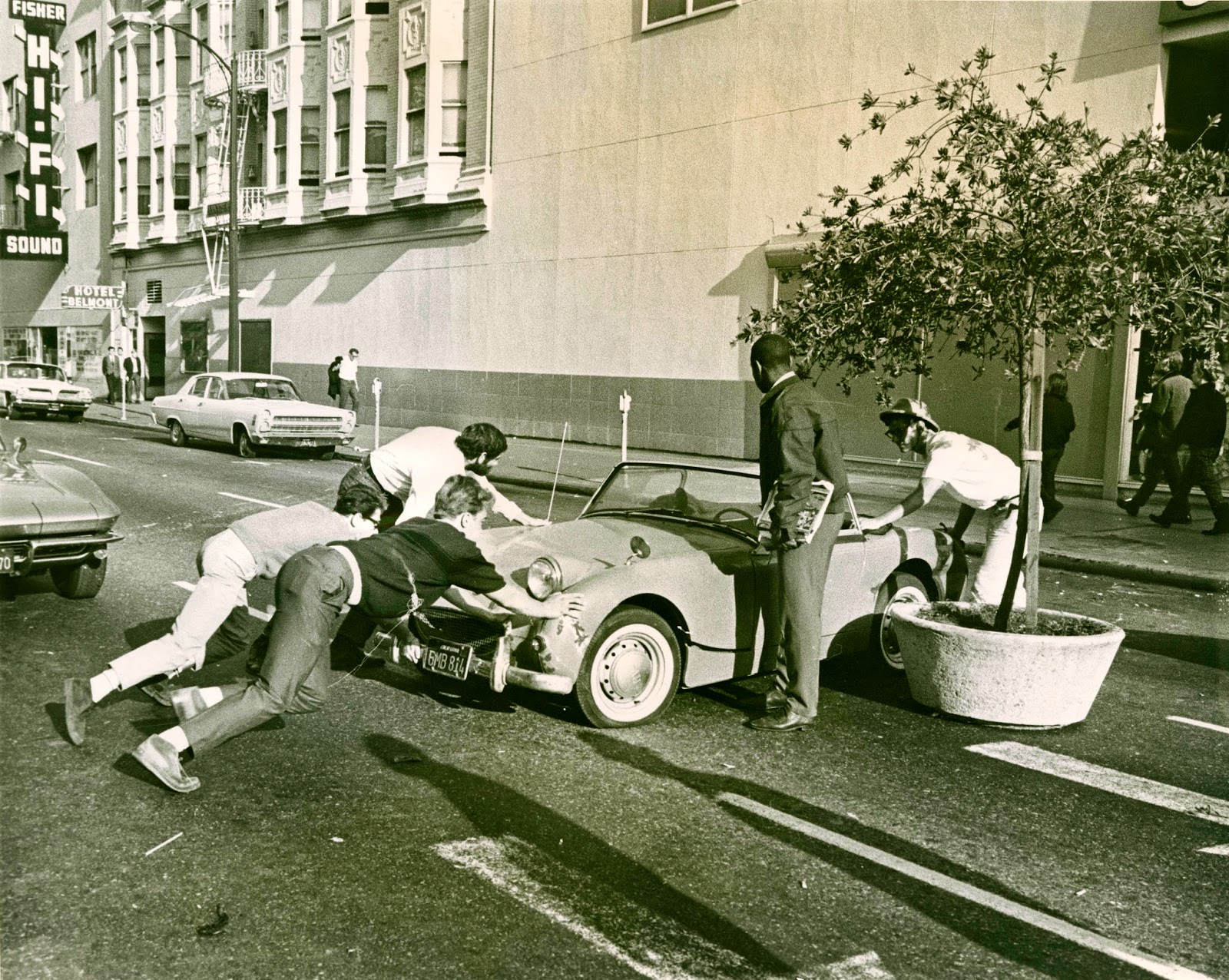 Protest Marches Grow into The Antiwar Movement in the 1960s ~ Vintage ...