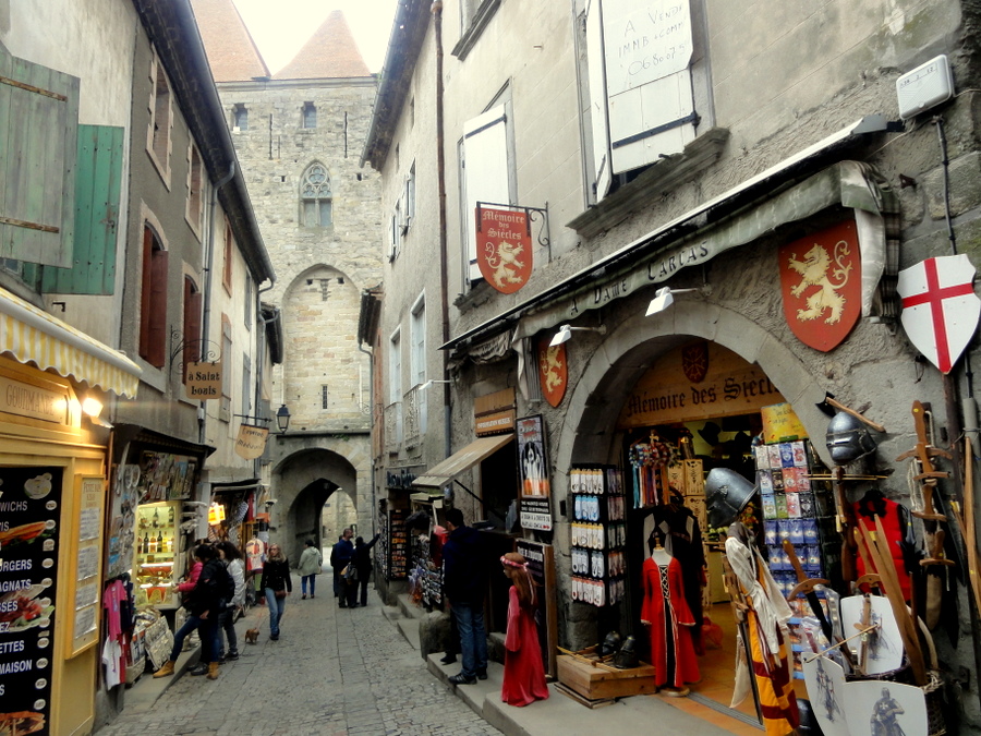 TRAVEL AND LIFESTYLE DIARIES - : Inside Medieval Carcassonne in the ...