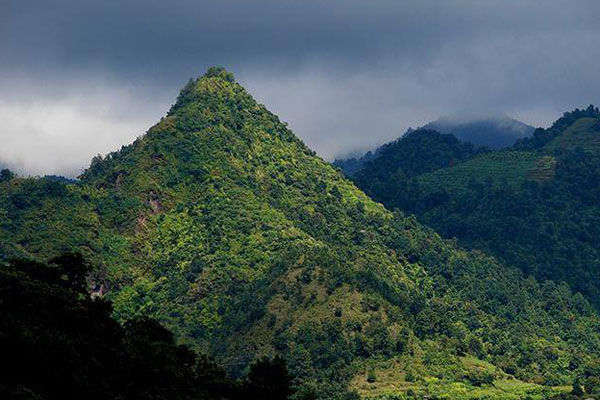 Disertaciones de un caminante: Viejos los cerros