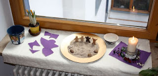 Explore and Express: How and why to set up a nature table