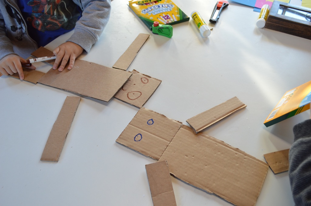 Fusible Continuar Negro Como Hacer Un Robot De Carton Con Material Reciclado Gato De Salto Fusible Continuar Negro Como Hacer Un Robot De Carton Con Material Reciclado Gato De Salto