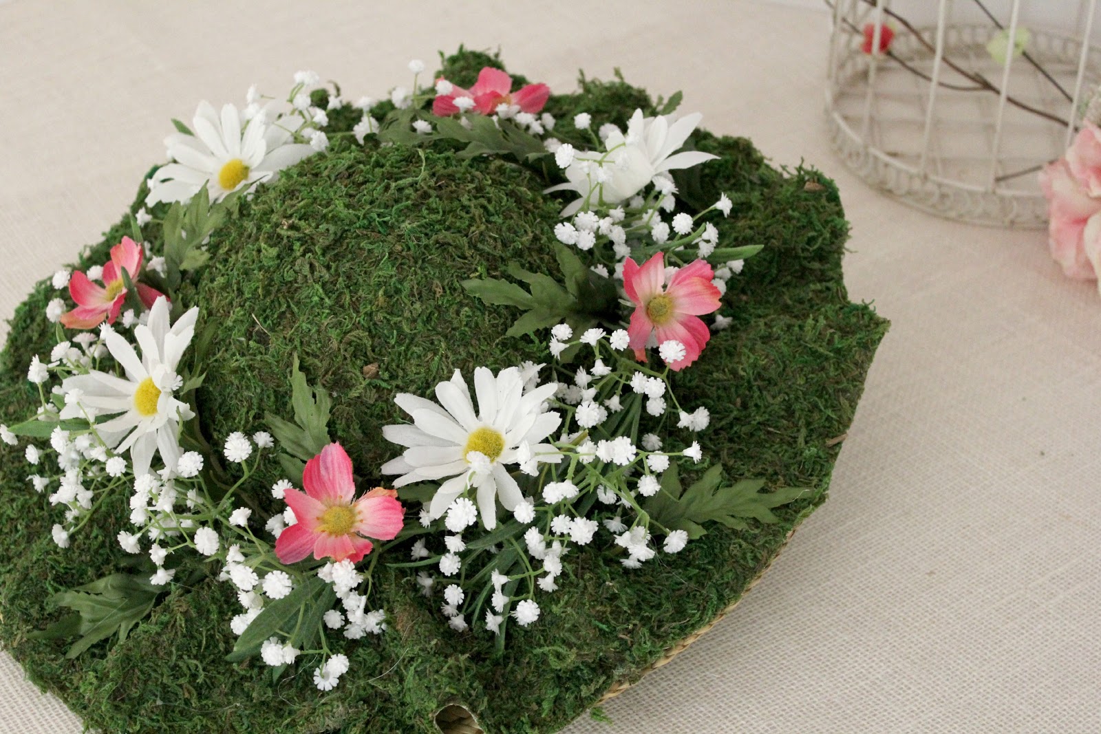 How to Make a Green Moss Hat - Crafts a la mode