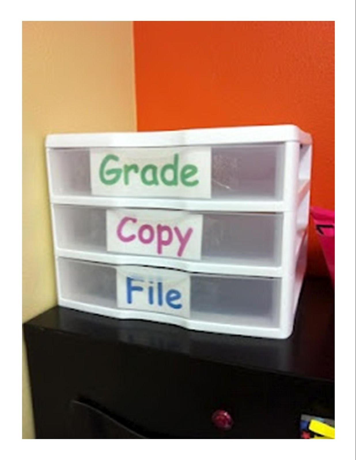 Chronicles of a 3rd Grade Teacher: Chevron Obsession & New Word Wall