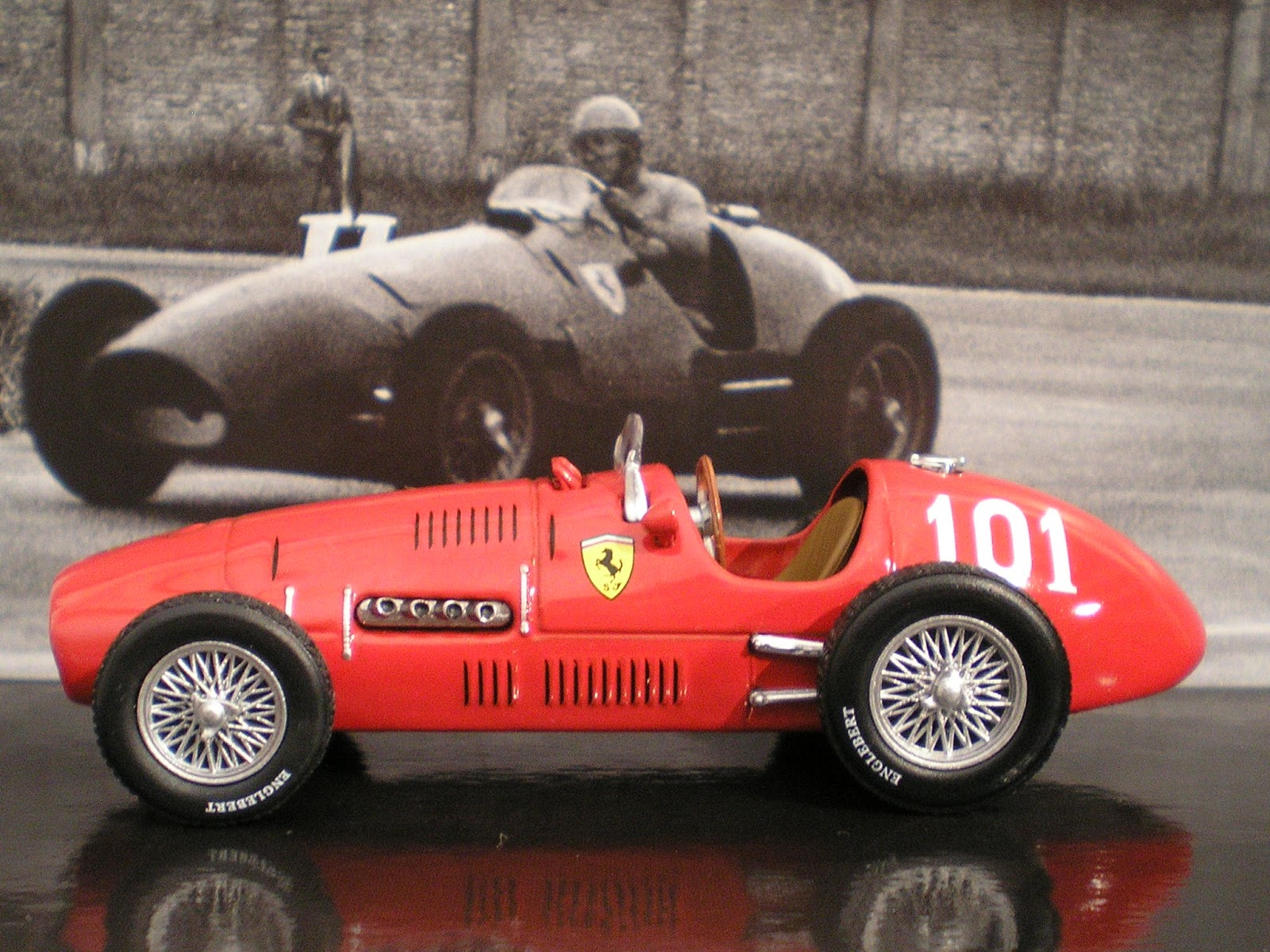QUATRO RODINHAS: Ferrari 500 F2 - Alberto Ascari (1952)