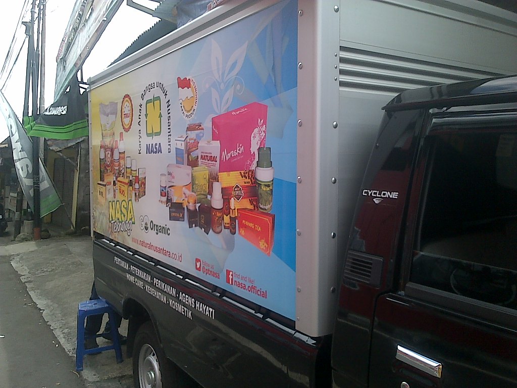 BRANDING MOBIL BOX JOGJAKARTA - Radja Sticker