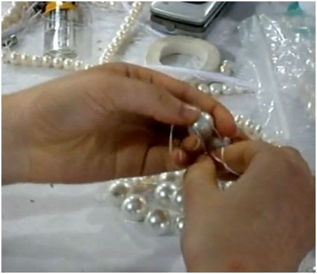 Watch This ! Freehand Chinese Pearl Knotting! / The Beading Gem