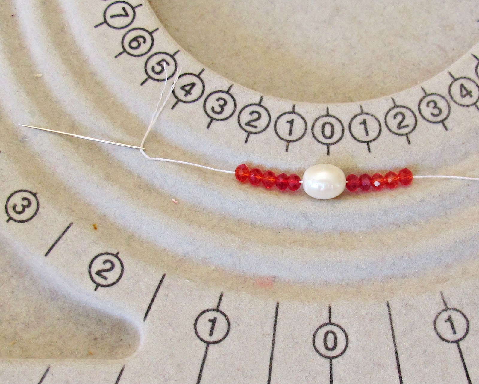 Two Cheeky Monkeys: Sundance-Inspired Kisses and Hugs Necklace Tutorial