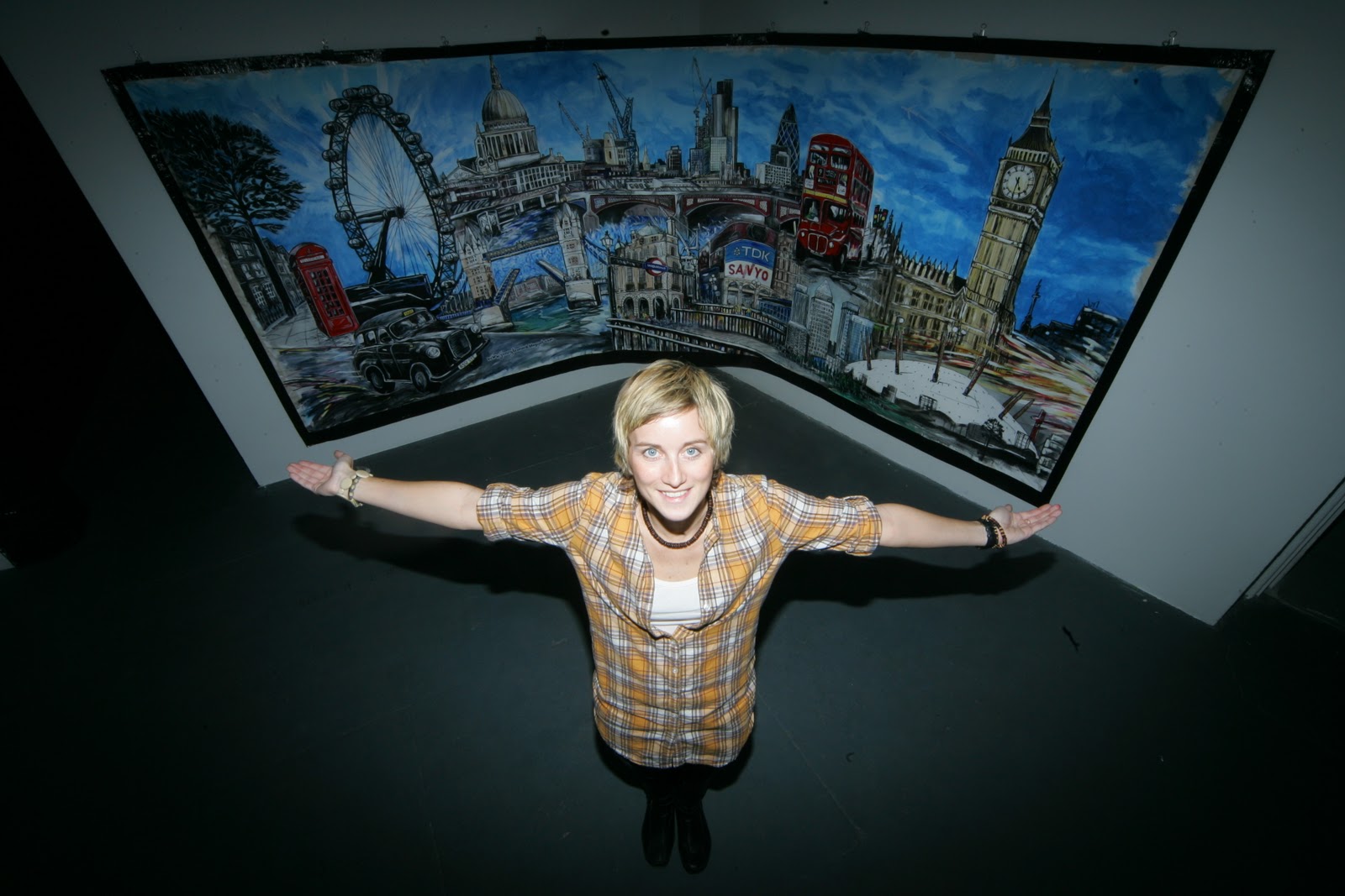 Jenny Leonard Art Blog: London Cityscape Murals - British Airways ...