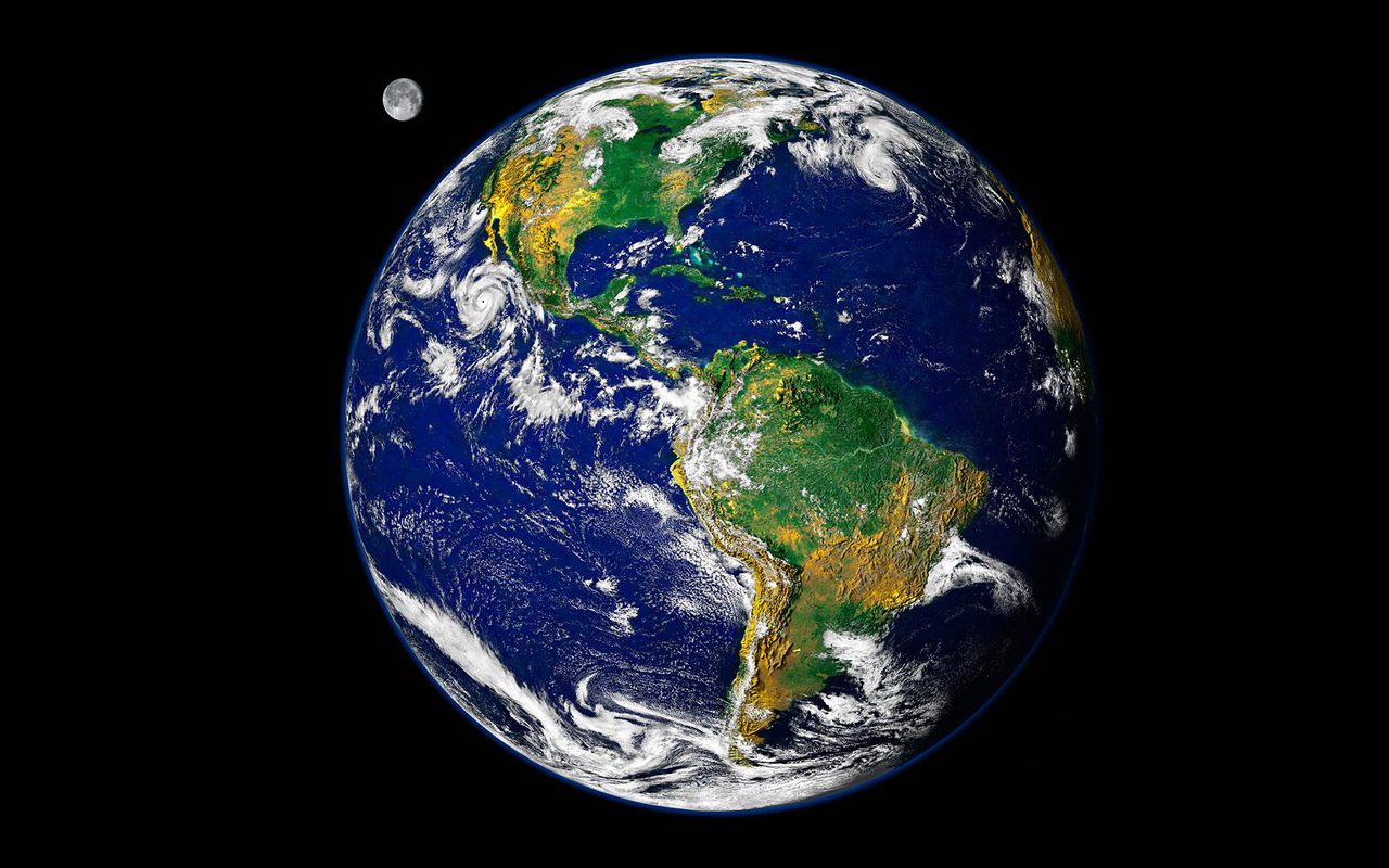 Pamantul si Luna - christina greve fotografi