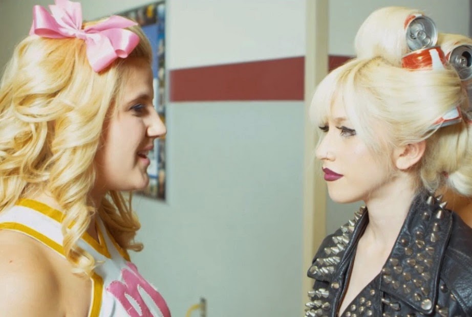 MilkShake de palavras: Pop Star High