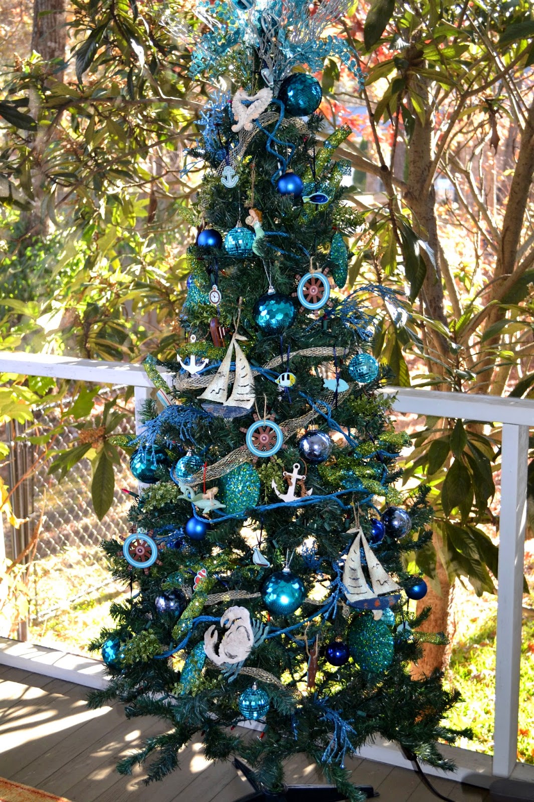 The Decorative Dreamer: Nautical Christmas Tree