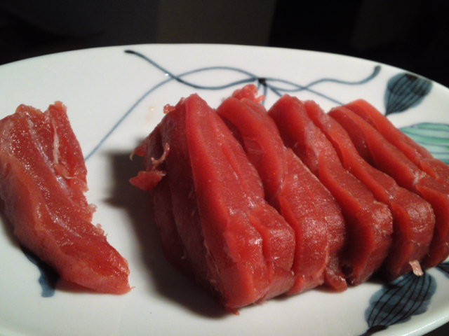 talk-hokkaido: Toro(fatty tuna) and fillet of blue-fin-tuna!