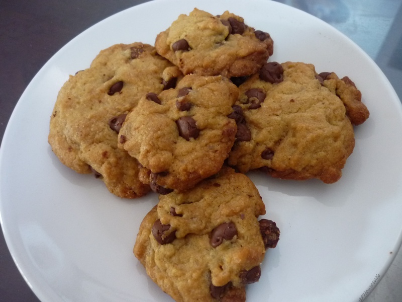 BPHouseWife: Big, Fat and Chewy Chocolate Chip Cookie Recipe (step by ...