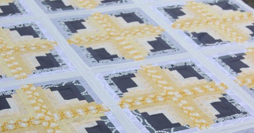 Quilt Today: Rectangle Log Cabin Quilt Tutorial