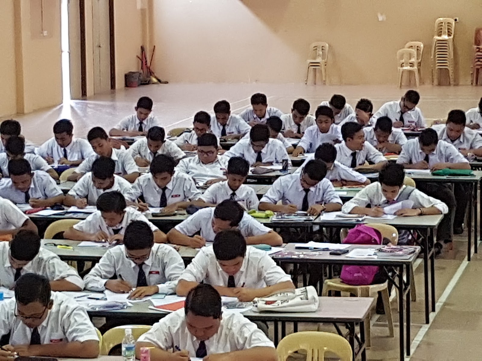 WADAH KETERAMPILAN BERBAHASA: PROGRAM JERAYAWARA BAHASA DI SM SAINS ...