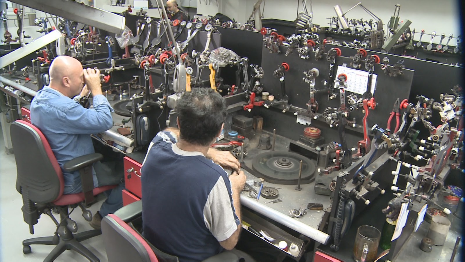 ROY FUCHS - FANCY COLOR DIAMONDS MANUFACTURING