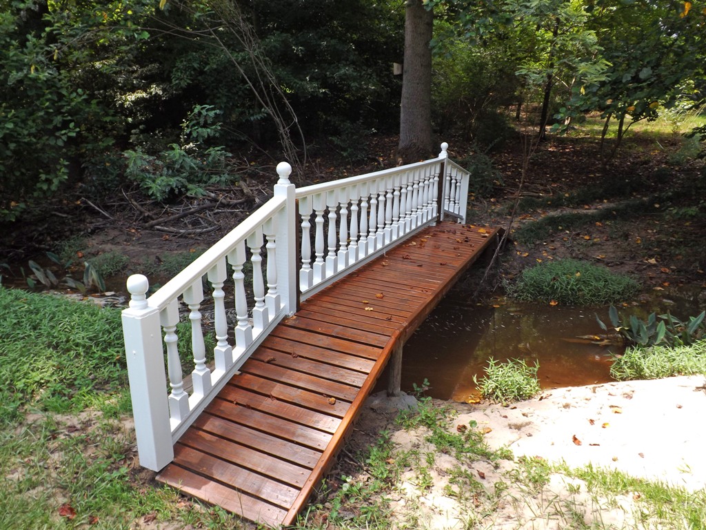 MARIETTE'S BACK TO BASICS: {Our Wooden Balusters Repurposed}